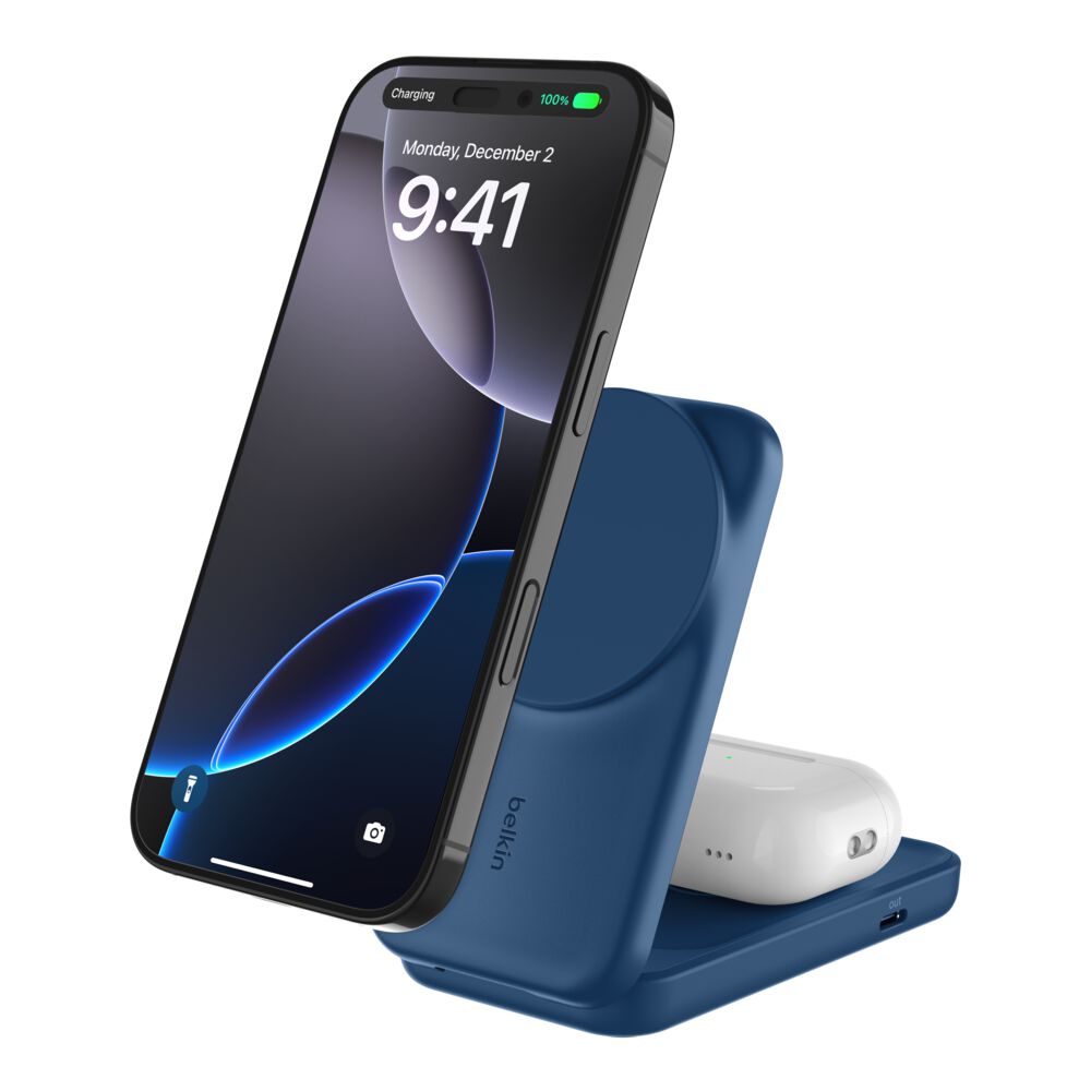 UltraCharge 2-in-1 Foldable Magnetic Charger with Qi2 25W | Belkin VN