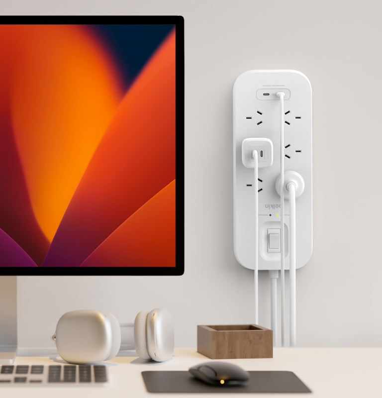 6-Outlet Surge Protector with Dual USB-C 30W | Belkin AU